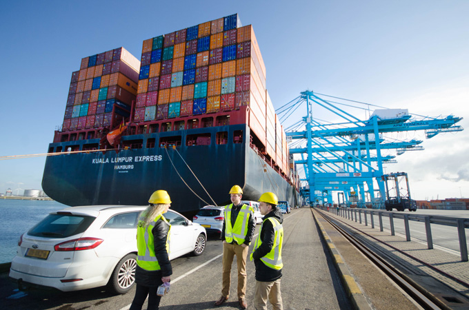 An ORANGE experience - Orange Shipping and Logistics